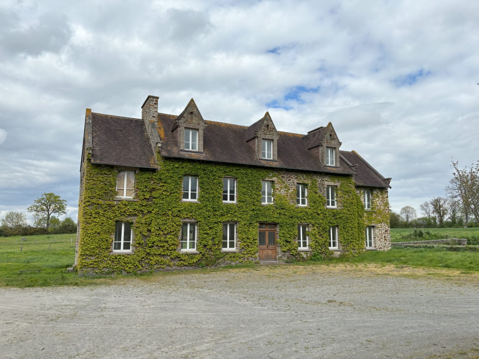 Domain Animals - Chateau de Canisy